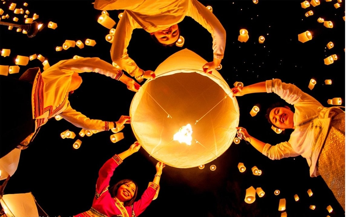 Lễ hội thả đèn lồng có ý nghĩa gì đối với người Thái Lan?
