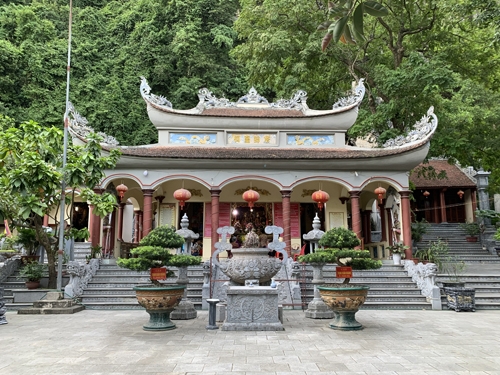 Về thăm đền Rồng - đền Nước